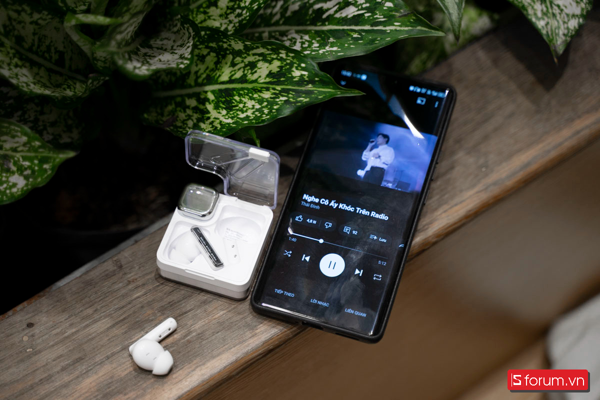 Trên tay tai nghe QCY Melobuds Neo: Thiết kế cực đẹp